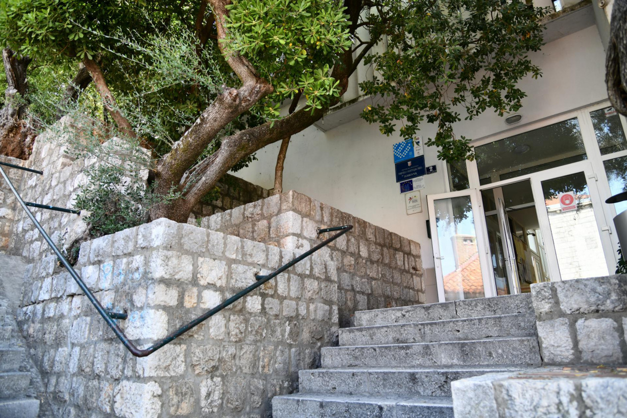Dubrovački - Hladan TUŠ za Turističku i ugostiteljsku školu Dubrovnik