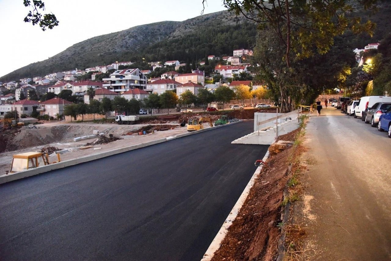 Dubrovački - Asfaltira se novi parking na Ilijinoj glavici, poznato i ...