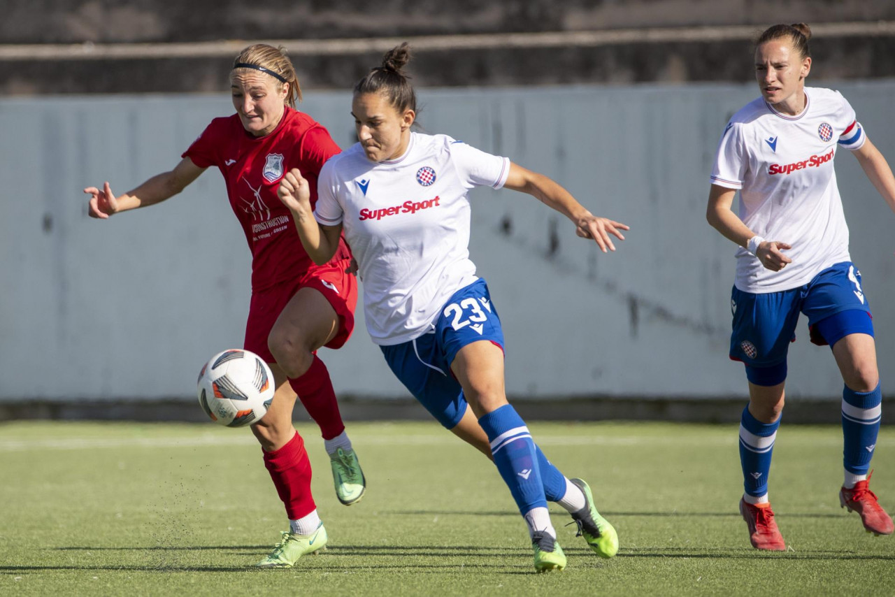 Slobodna Dalmacija - Sjajna Andrea Grebenar briljirala sa 4 gola u ...