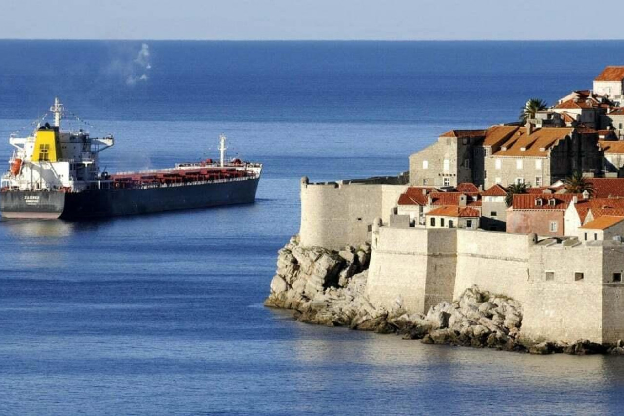 Otvoreno more - Zadarski brodar odriješio kesu: Uprava Atlantske ...
