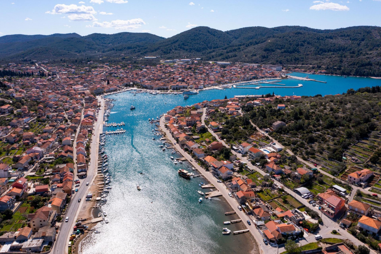 Slobodna Dalmacija - U srcu Dalmacije zamalo je izgrađeno turističko ...
