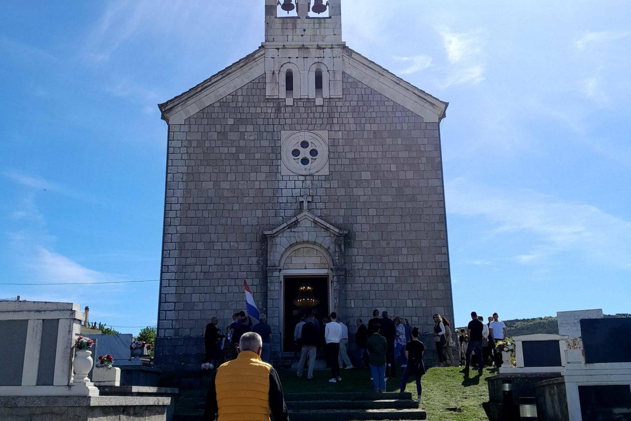 Slobodna Dalmacija - Velika fešta u Zagori; Ogorje svoga zaštitnika ...