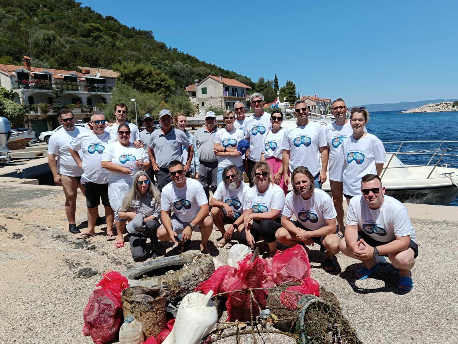 Otvoreno more - 'Ronimo za čisti Jadran': održana velika ekološka ...