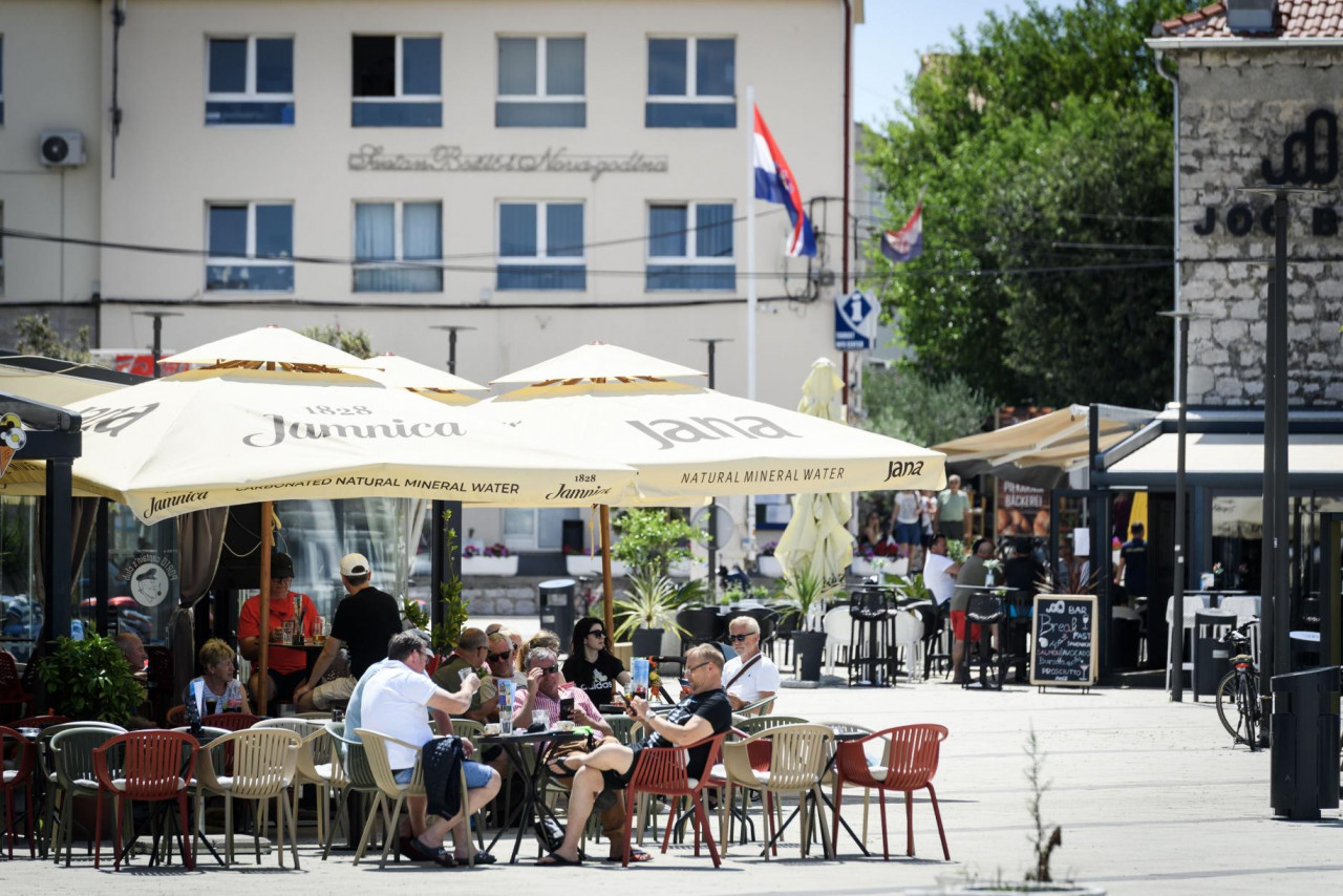 Slobodna Dalmacija - Para na Murteru ne fali, ali fali im sve drugo ...