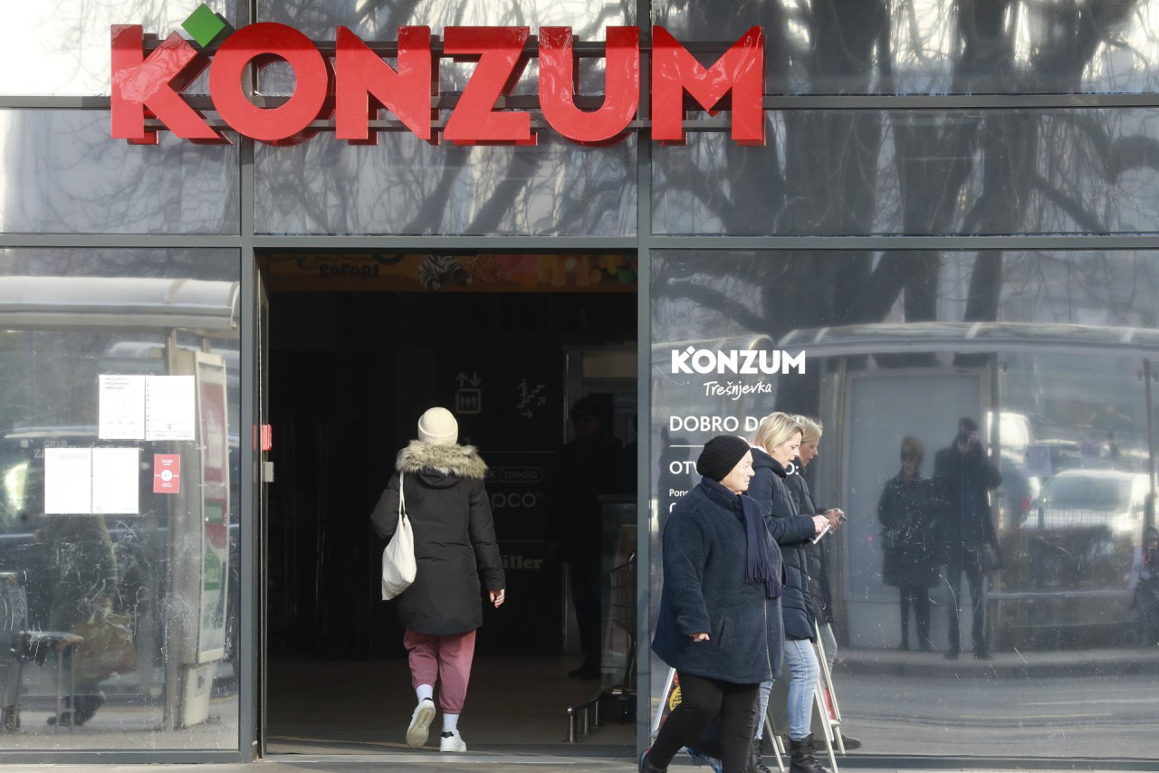 Slobodna Dalmacija - Drski lopov trgovkinji u Konzumu ukrao mobitel ...