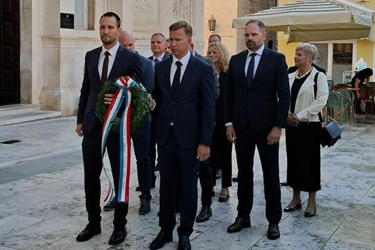 Slobodna Dalmacija - Erlić i Bilaver položili vijenac u povodu 82 ...