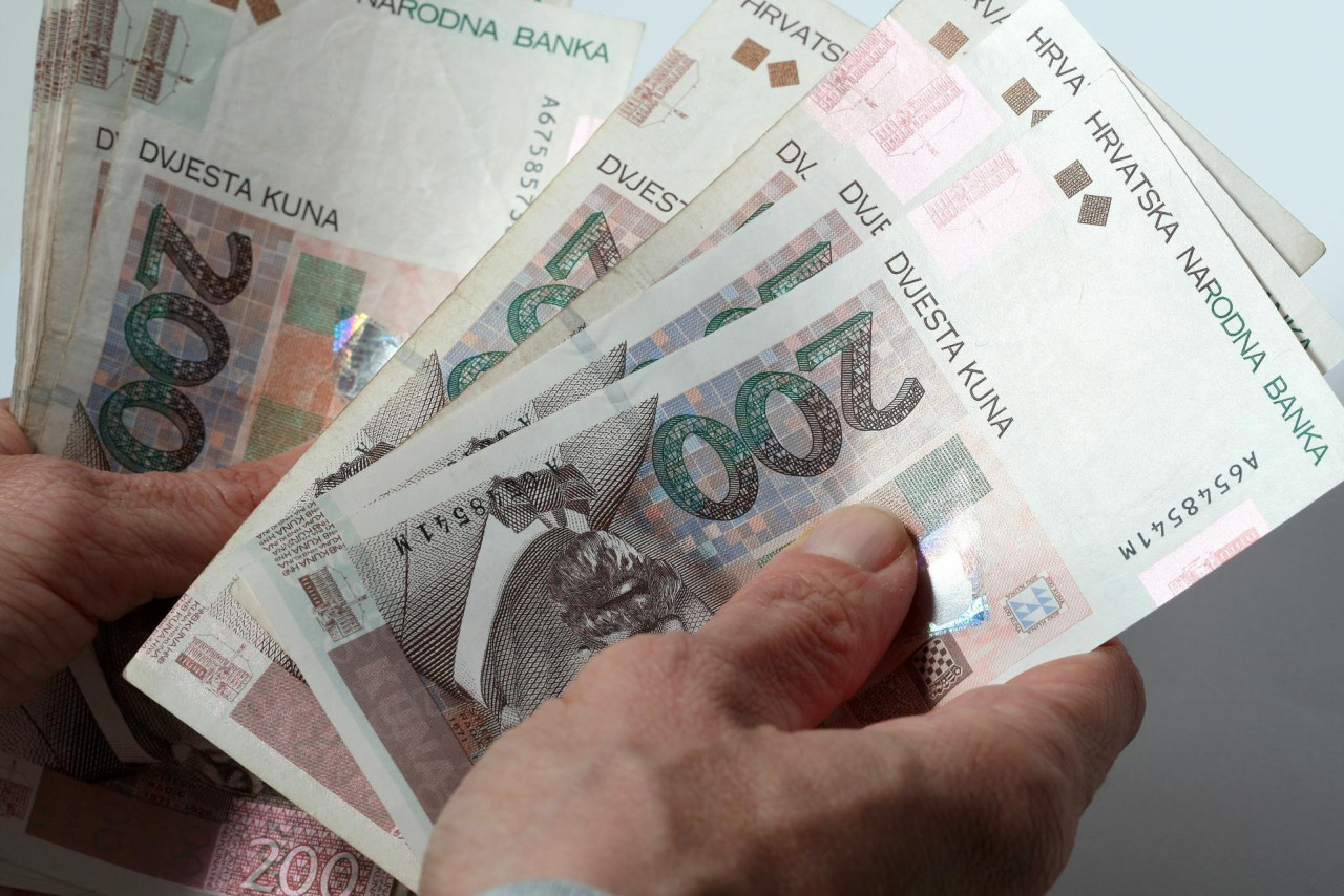 Slobodna Dalmacija - Hrvat na Facebooku ostalima nudi novac, krenula ...
