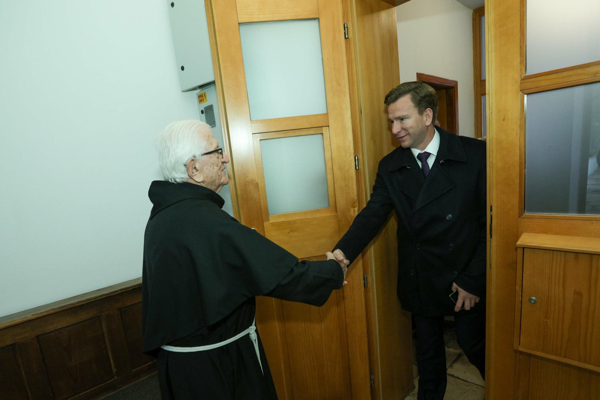 Slobodna Dalmacija - Božićni susret tradicije i zajedništva: župan ...