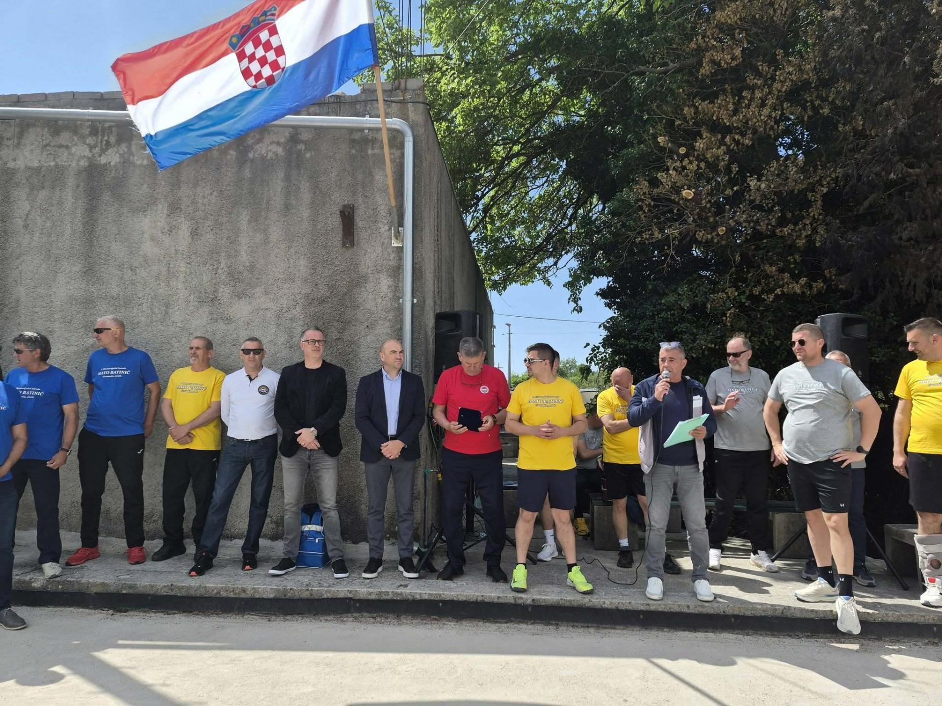 Dubrovački - Prvi Memorijalni boćarski turnir 'Mato Batinić' okupio ...