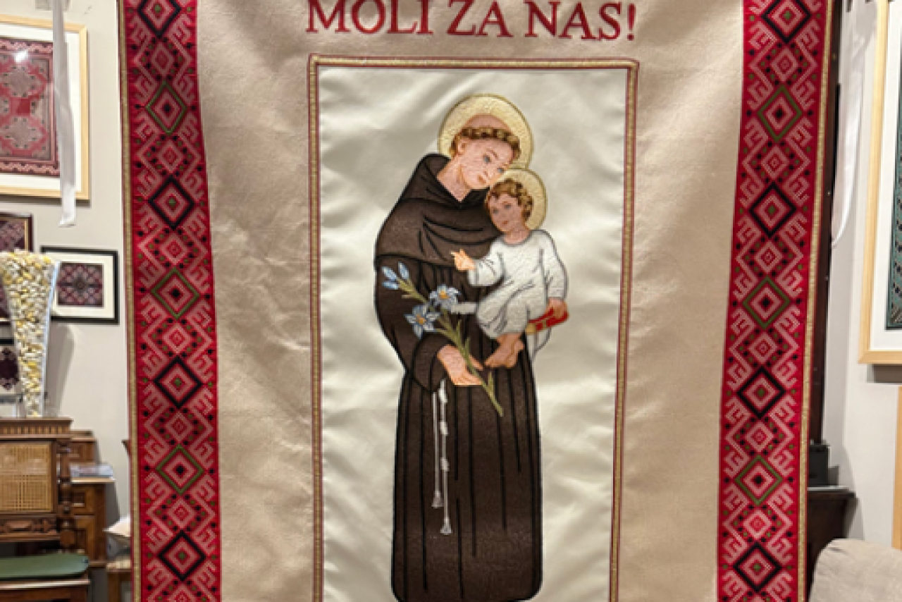 Dubrovački - Bratstvo sv. Antuna u Butkovini dobilo novi barjak, na ...