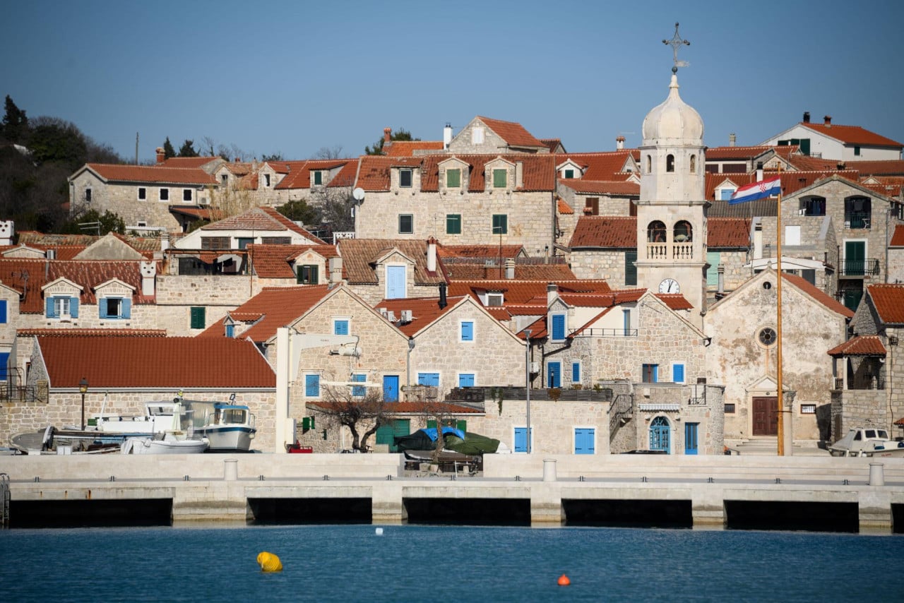 Slobodna Dalmacija - Lokalni šerif se bori za pravdu, ima malu plaću ...